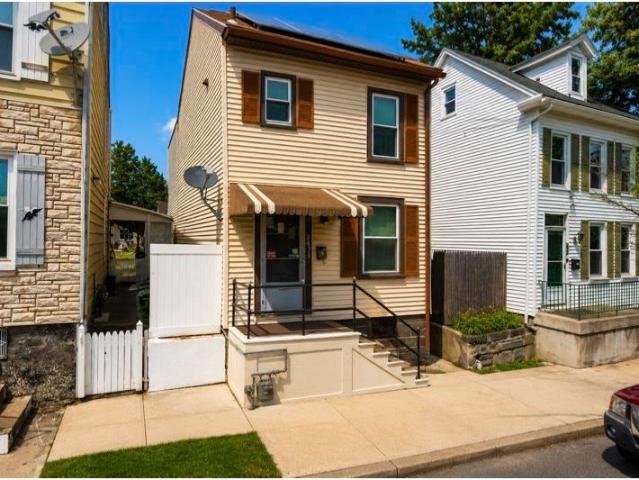 1433 Ferry Street