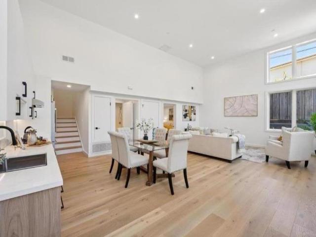 1433 Floribunda Avenue 1