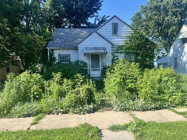 1433 Forest Ave, Waterloo, IA 50702