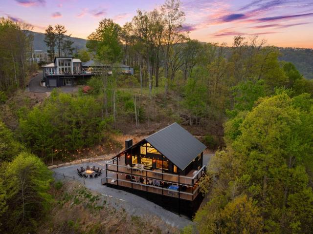 1433 Garrett Place