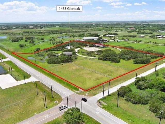 1433 Glenoak Dr, Corpus Christi, TX 78418