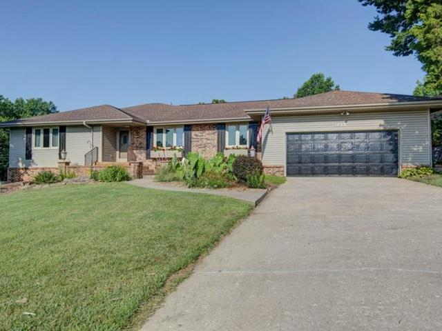 1433 S Charing Rd, Springfield, MO 65809
