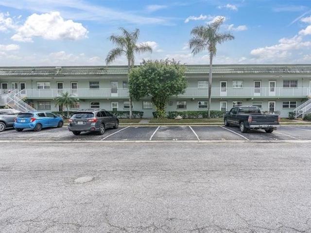 1433 S Belcher Rd Apt B5, Clearwater, FL 33764