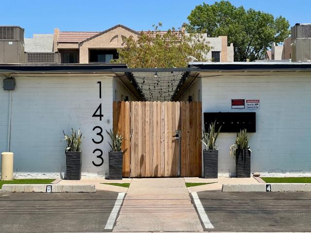 1433 S. Kenneth Place