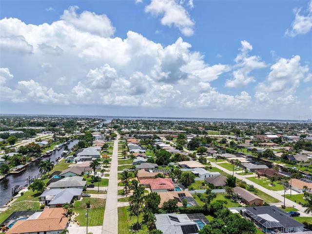 1433 SE 28th Ter, Cape Coral, FL 33904 | MLS #C7527
