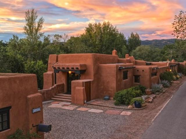1433 Upper Canyon Rd, Santa Fe, NM 87501