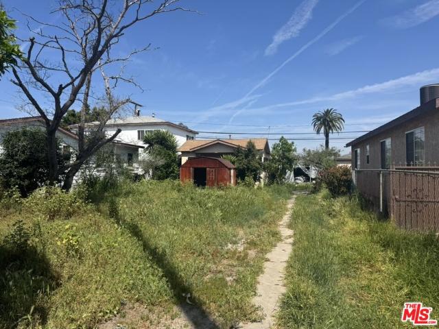 1433 W 96th St, Los Angeles, CA 90047 | MLS #26708 | Compass