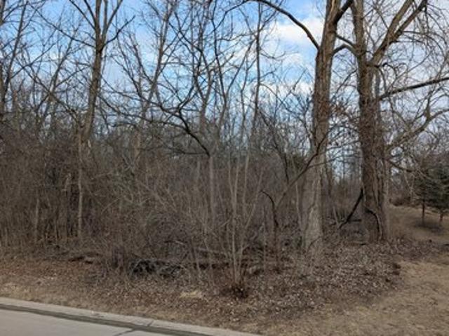 1433 W 98th Avenue Ct, Rock Island, IL 61201