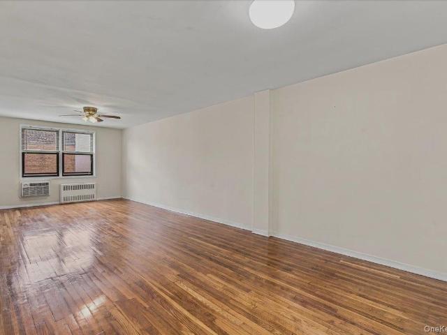 143 30 Roosevelt Avenue 3L
