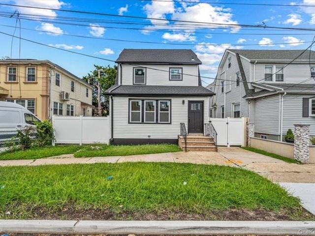 143 36 nd St, Laurelton, NY 11413