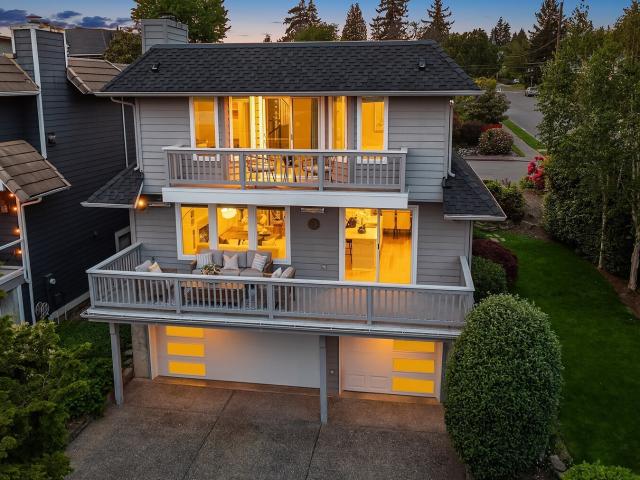 143 8th Avenue