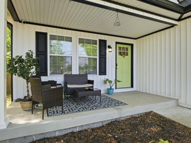 143 Coles Ferry Rd