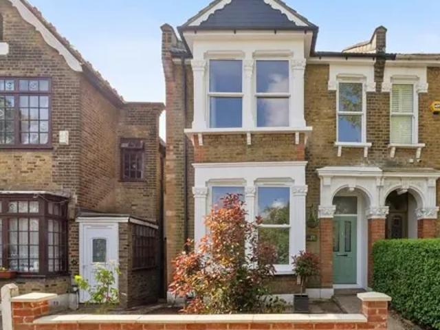 143 Capel Road, East Ham, E7 0JT, United Kingdom | 4 bed house for rent #166563726 | Rentberry