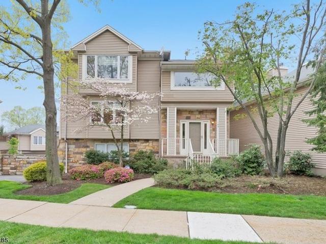 143 Clarken Dr, West Orange, NJ 07052
