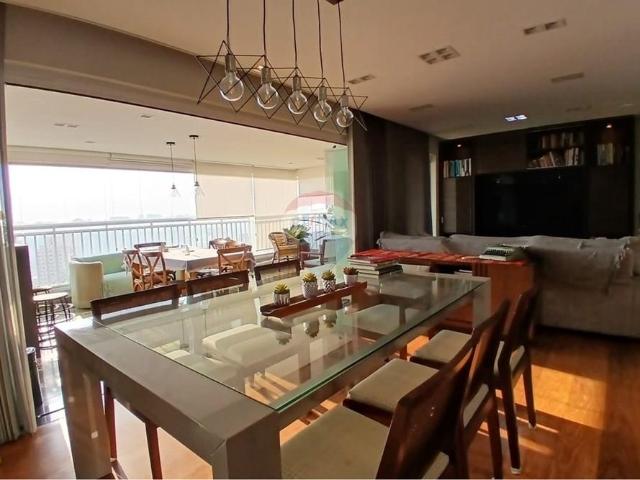 143 Área Útil Apartamento Alugar, 3 Dormitórios localizado em Rua Assungui, 700, Vila Gumercindo, São Paulo, São Paulo, 04131001 | Brasil