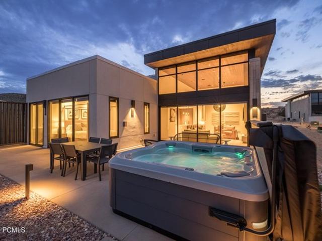143 Badgers Bnd Unit 21, Moab, UT 84532