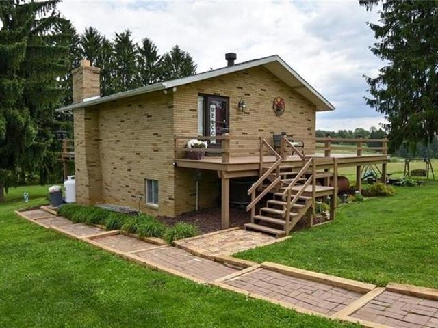 143 Baer Rd, Smock, PA 15480