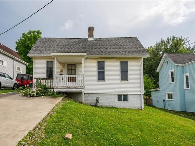 143 Bellevue St, Washington, PA 15301