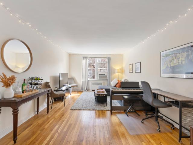 143 Bennett Avenue, New York, NY