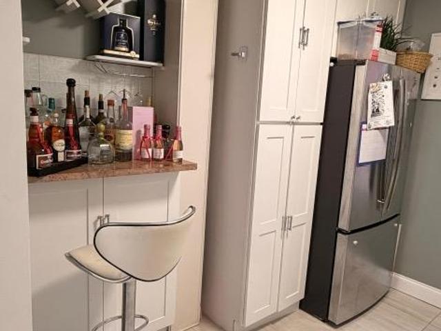 143 Bruce Avenue 4D