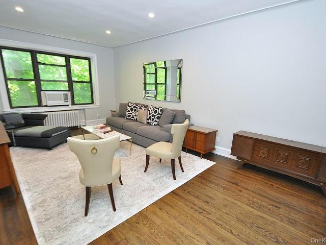 143 Garth Road 4P