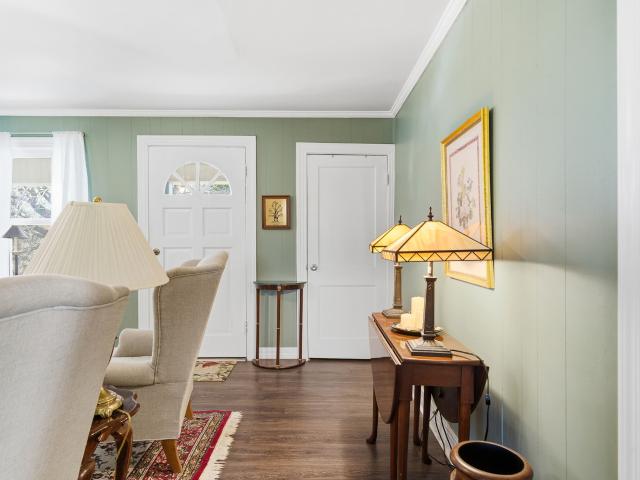 143 Double Springs Rd