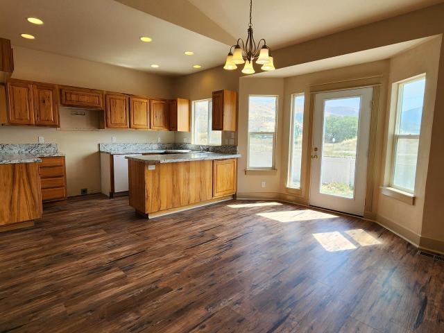 143 Dovetail Way