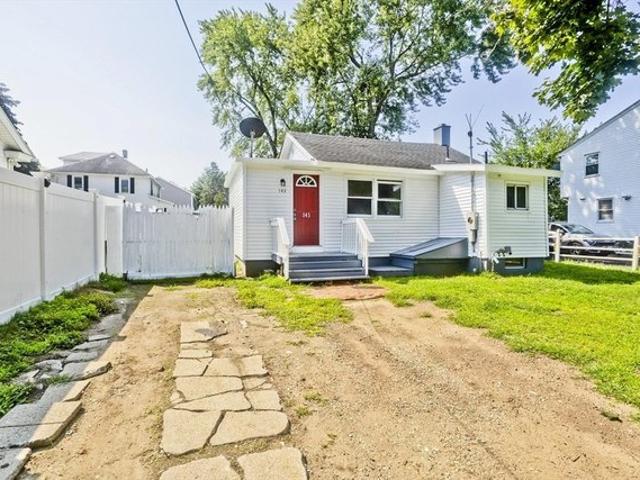 143 Davenport St, Springfield, MA 01119