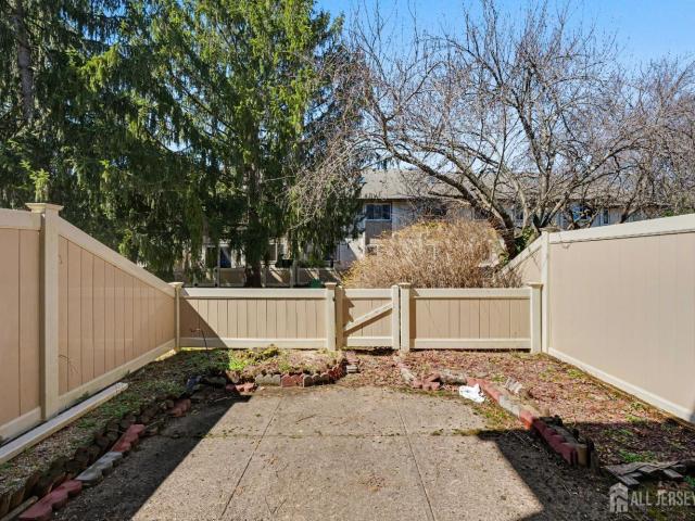 143 E Tennyson Drive