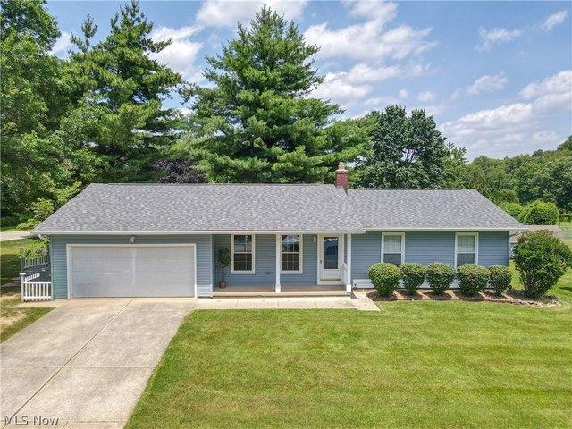 143 E Garwood Dr, Tallmadge, OH 44278