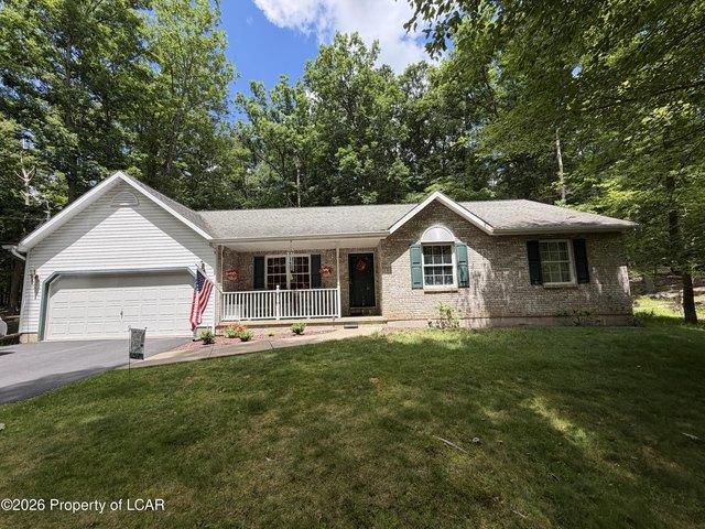 143 E Lake Valley Dr, Hazle Township, PA 18202