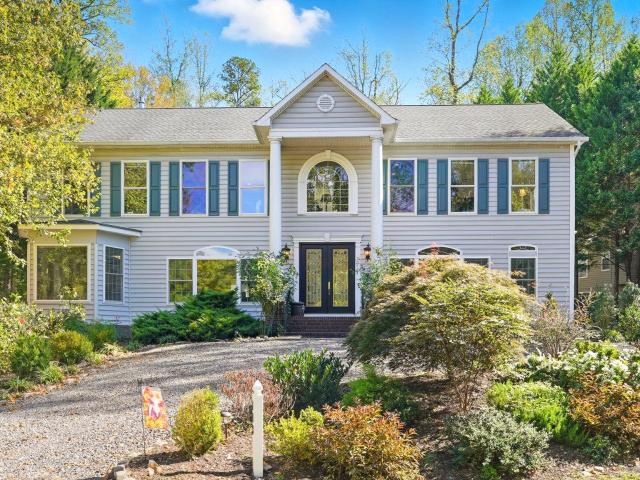 143 Edgemont Cir, Locust Grove, VA 22508 | MLS #VAOR2012 | Compass