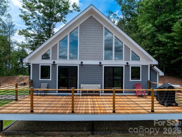 143 Fox Grape Hollow Rd, Mars Hill, NC 28754