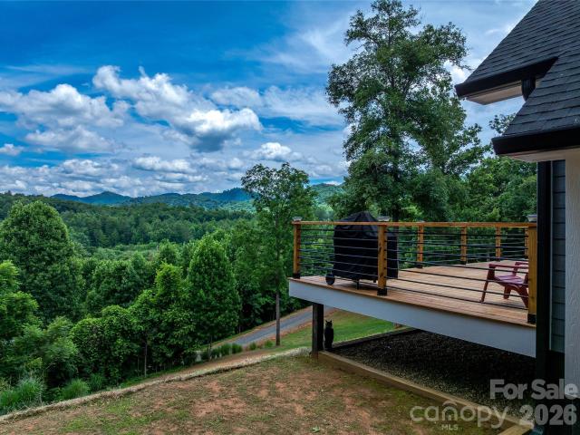 143 Fox Grape Hollow Road