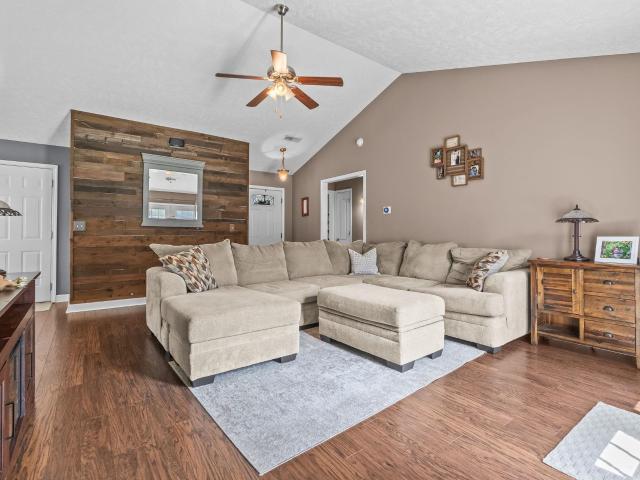 143 Heath Dr