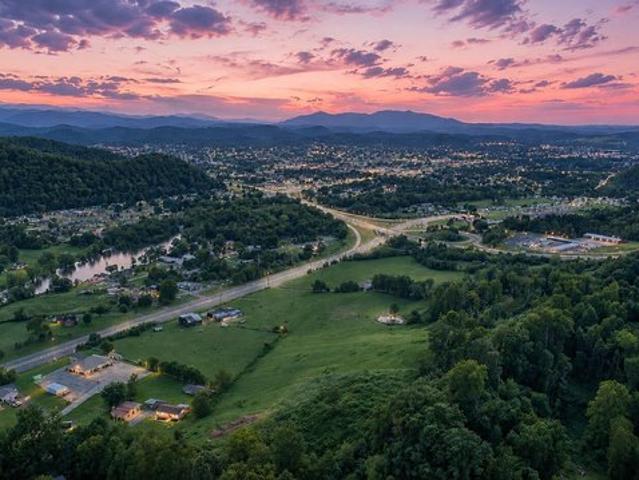 143 Highway 91, Elizabethton, TN 37643