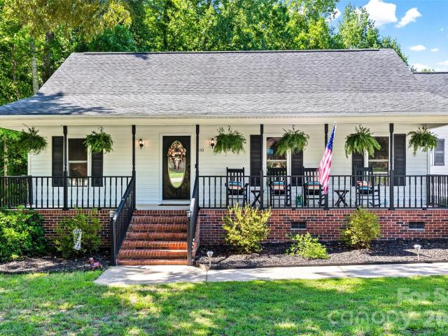 143 Old Limestone Road E