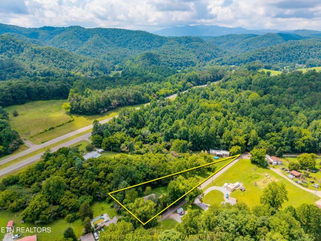 143 Old West Millers Cove Rd
