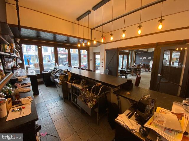 143 Lincoln Highway E