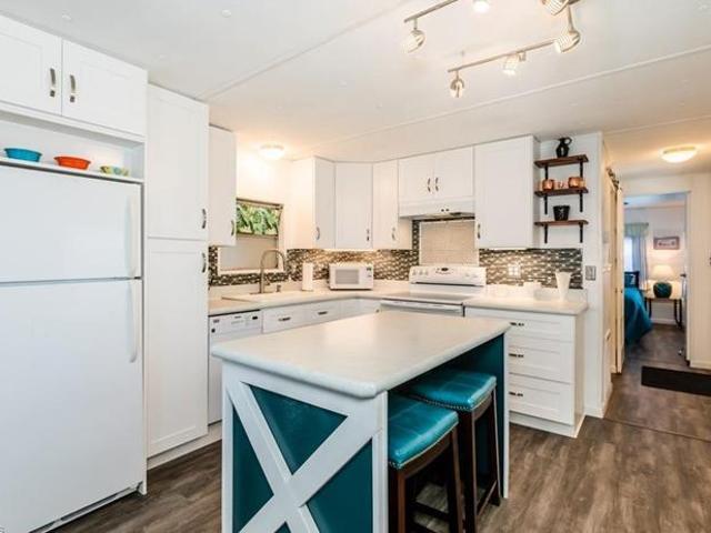 143 Moorhead Manor #143, Naples, FL 34112