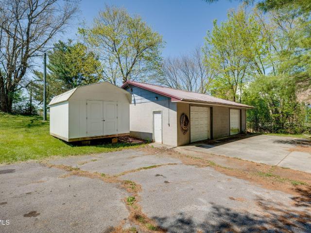 143 Massengill Avenue