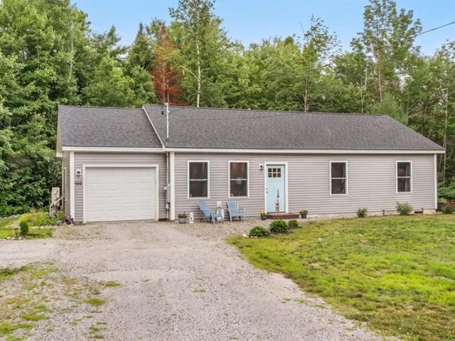 143 Middle Ridge Rd, Bridgton, ME 04009