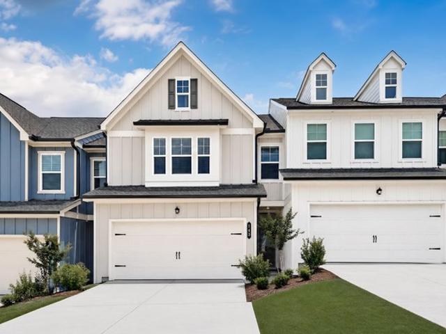 143 Milledge Commons Dr, Milledgeville, GA 31061