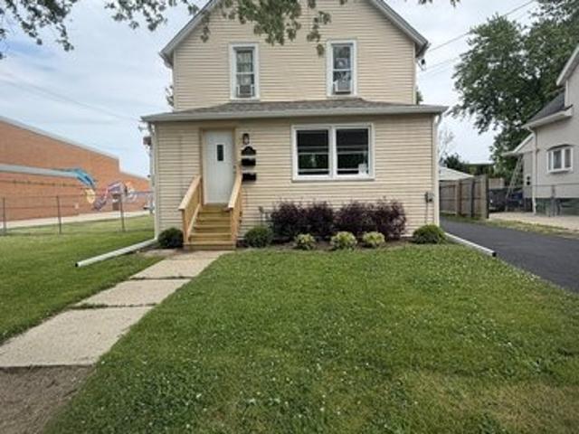 143 N Butrick St, Waukegan, IL 60085