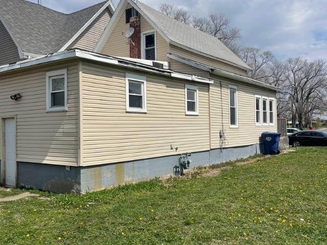 143 N Entrance Ave, Kankakee, IL 60901 | Compass