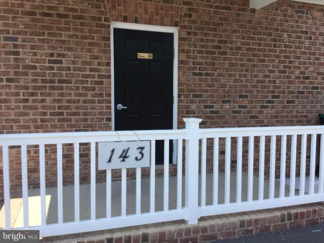 143 N Fort St, Unit 2, Strasburg, VA 22657 | MLS #VASH2014