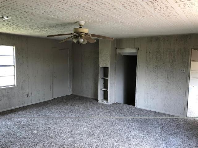 143 N Oak Lee Drive