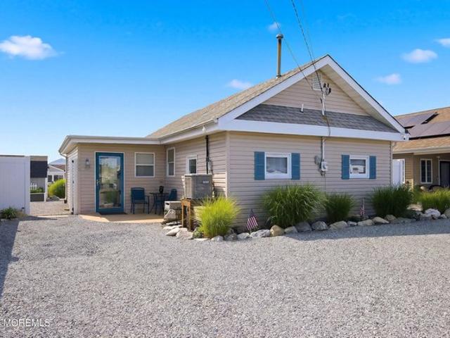 143 N Spinnaker Dr, Little Egg Harbor, NJ 08087