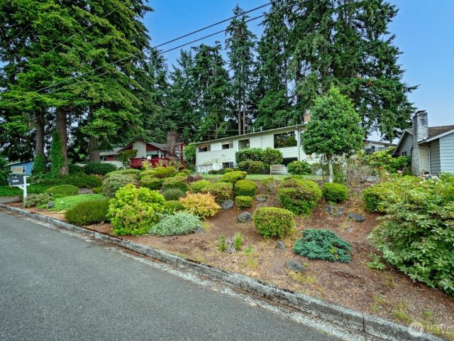 143 S 297th Place