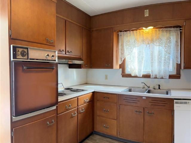 143 S Walnut St